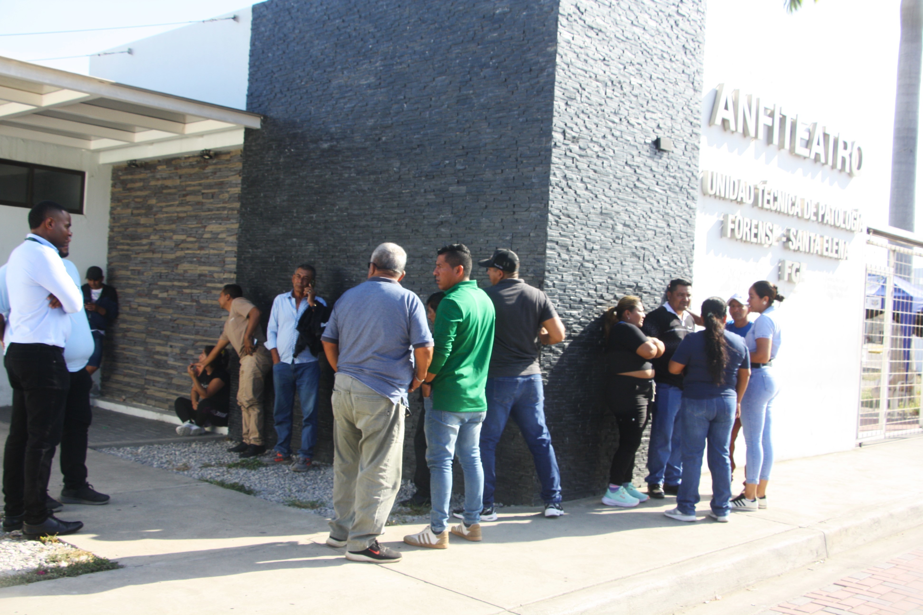 Asesinato múltiple en Santa Elena: Angustia y desesperación en ...