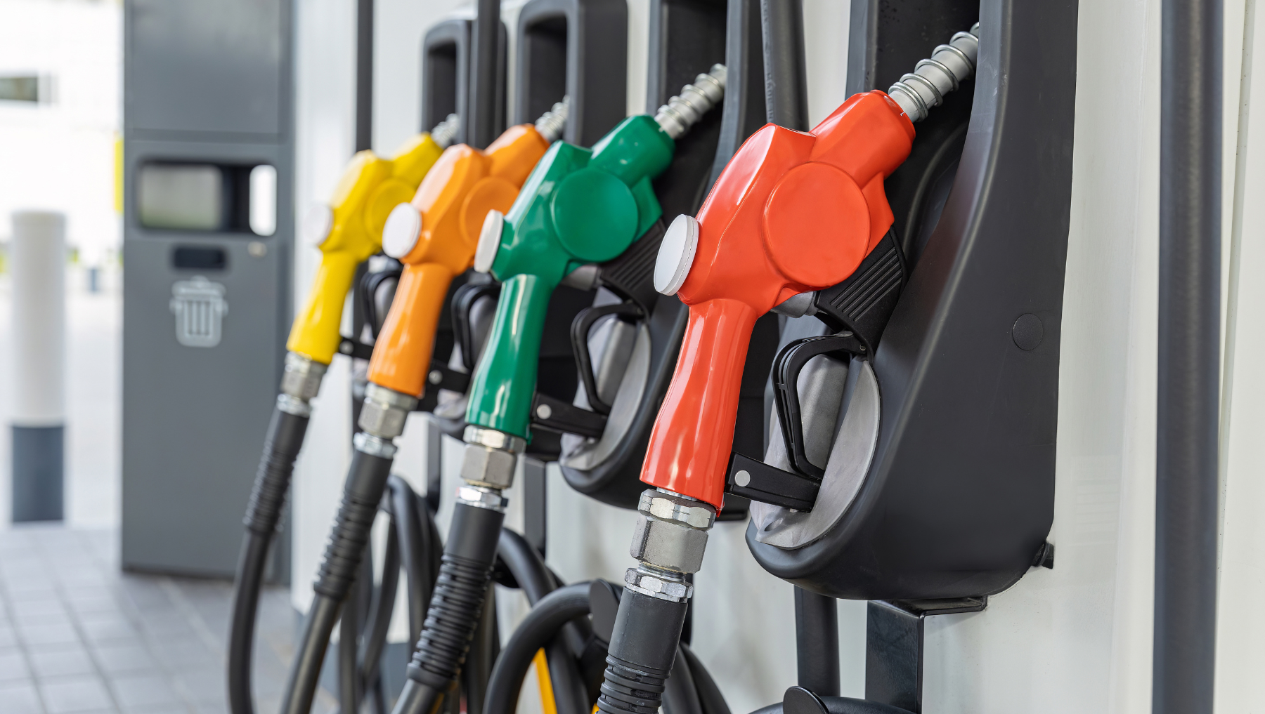 ¿Cuándo subirá la gasolina en Ecuador? El crudo WTI presiona un nuevo alza