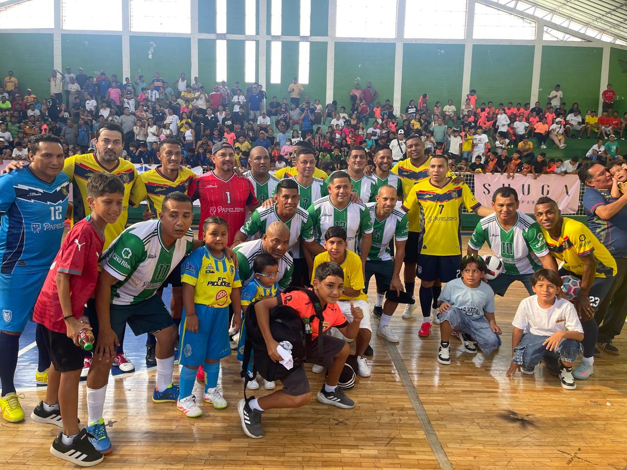 Jefferson Montero reunió a leyendas de Ecuador y armó una fiesta ...