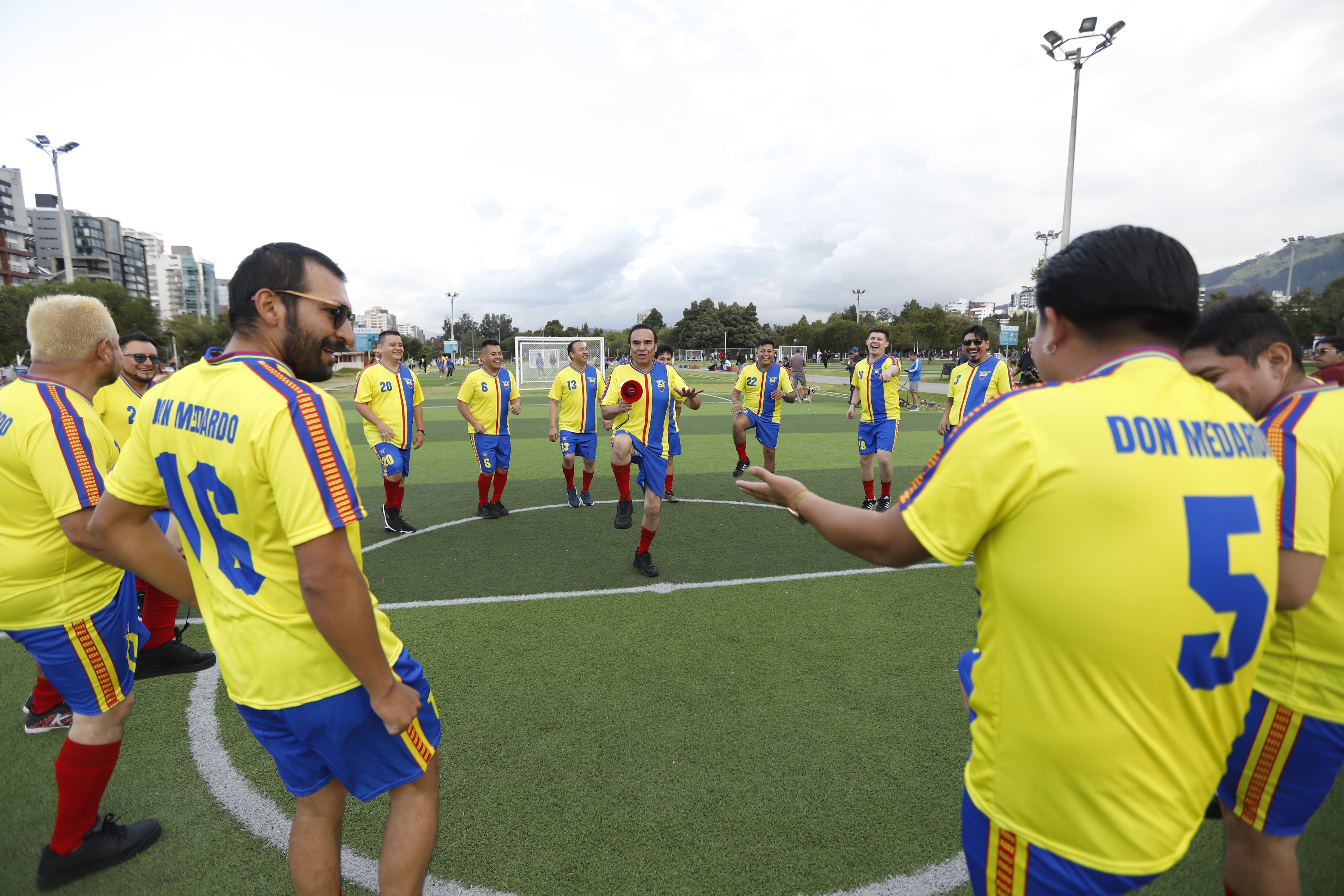 Don Medardo y sus Players se suman al Mundial con una cumbia para la Tri